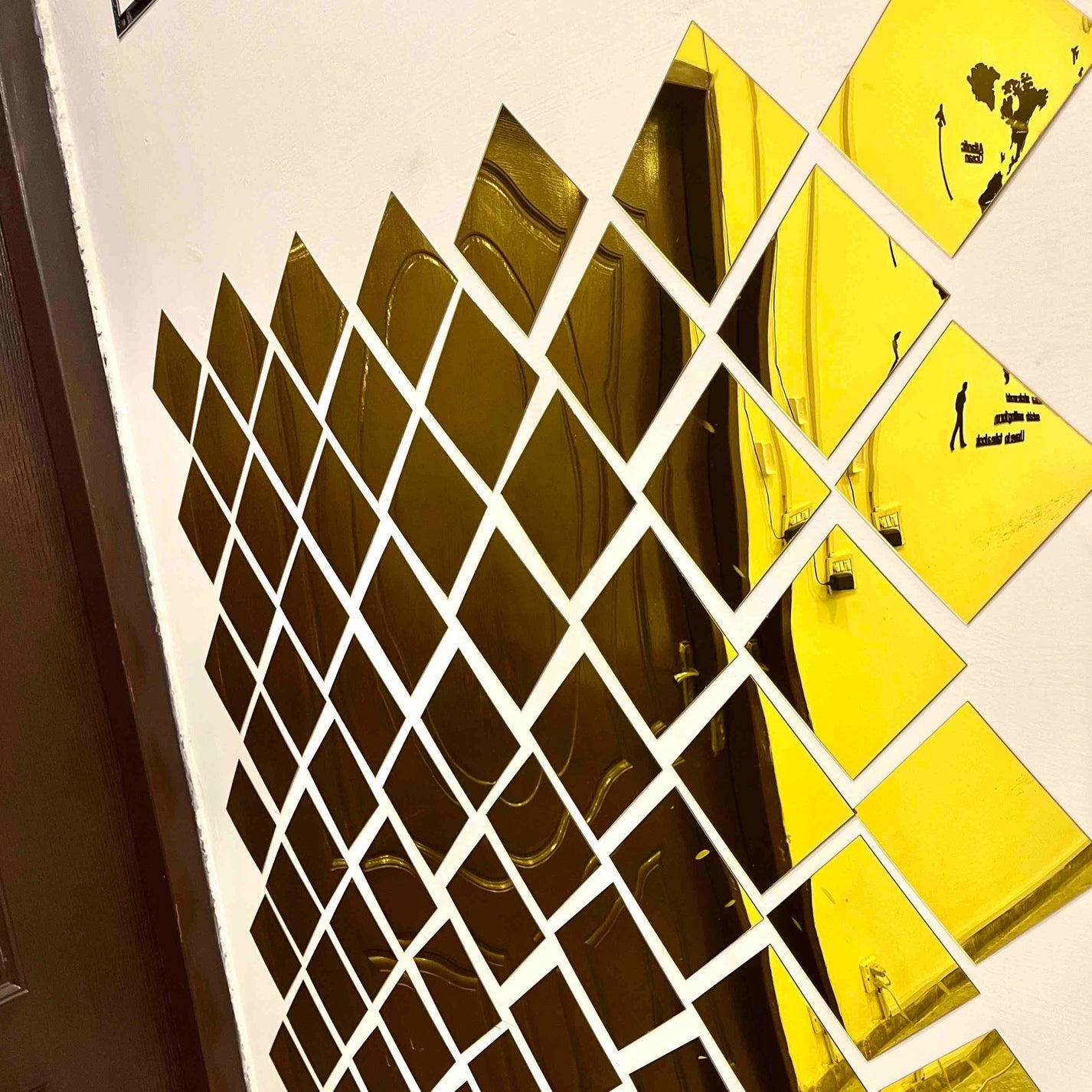 Acrylic Mirrors Walls Decor – Pyari Walls